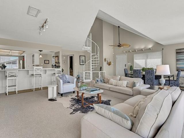 13819 San Domingo Dr, Galveston, TX 77554