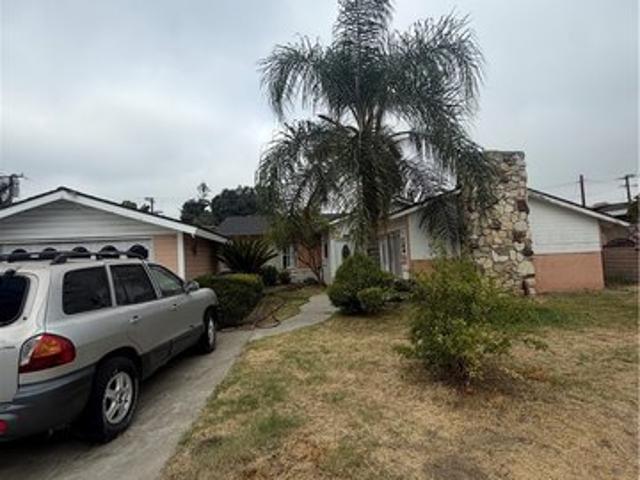 1381 N Glenfinnan Ave, Covina, CA 91722