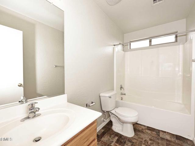 1381 E Daniella Dr, San Tan Valley, AZ 85140 | MLS #7013
