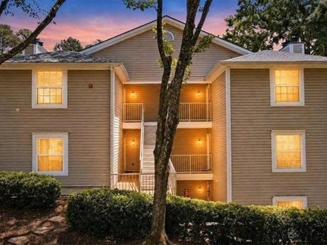 1381 Keys Crossing Dr NE, Brookhaven, GA 30319