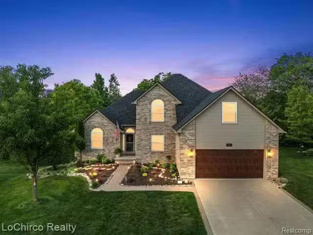 1381 RIDGE VIEW CT, GRAND BLANC, MI 48439 Single Family Reside.