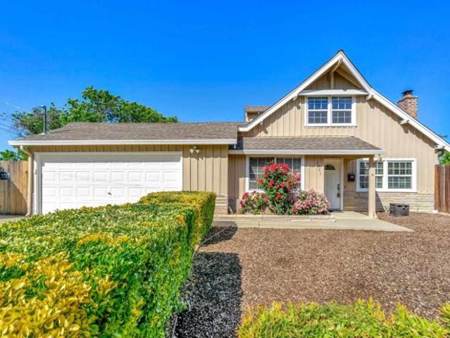 1381 Shakespeare Dr, Concord, CA 94521