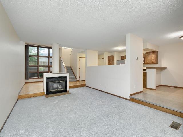 1381 Spencer Road W