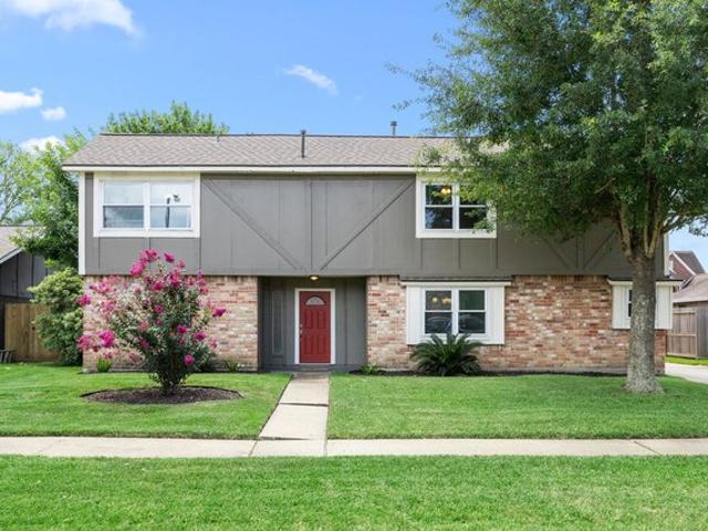 13823 Ivymount Dr, Sugar Land, TX 77498