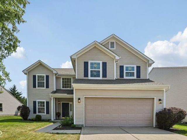 13823 Oak Grove Ct, Fishers, IN 46038