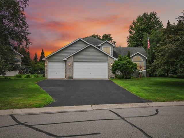 13820 Sycamore St NW, Andover, MN 55304