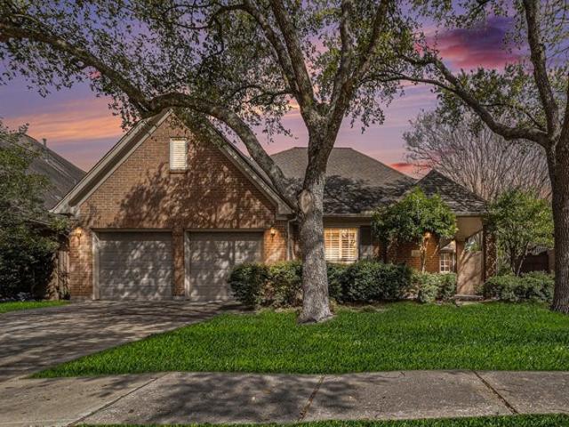 13826 Aspen Cove Dr, Houston, TX 77077