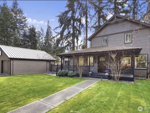 13826 Cascadian Way, Everett, WA 98208