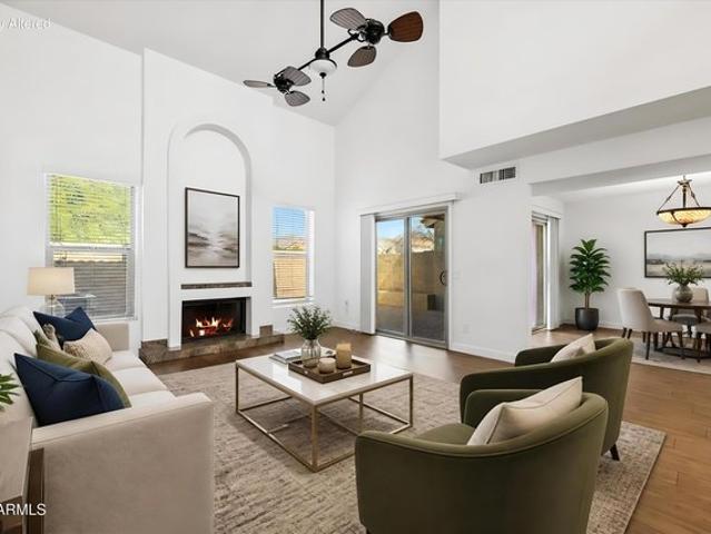 13826 S 41st Pl, Phoenix, AZ 85044
