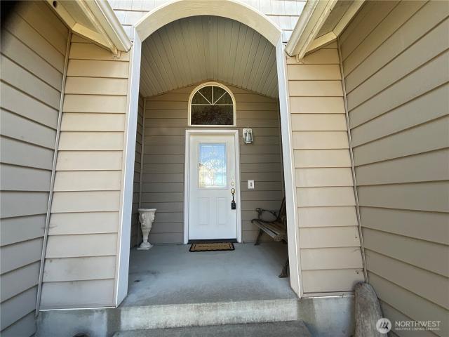 1382 NW Kathleen Drive