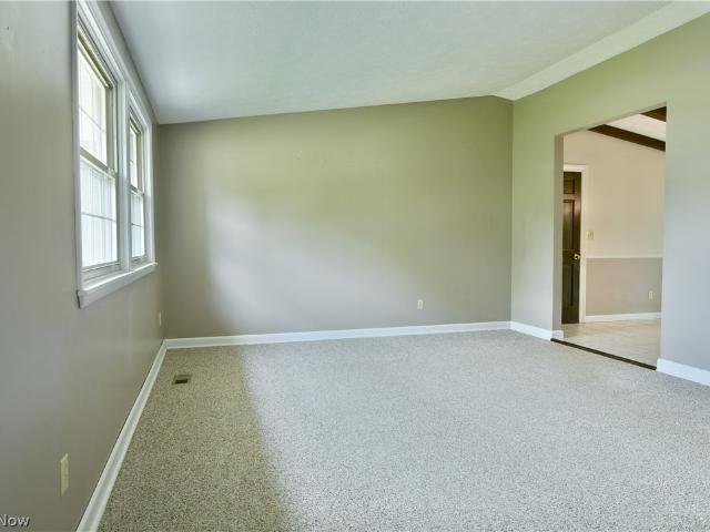 1382 Northfield