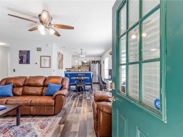 1382 Old Coach Road SW