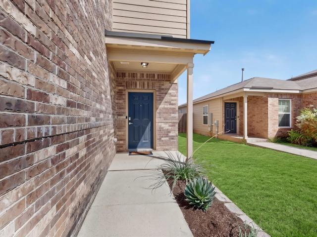 1382 Breanna Ln