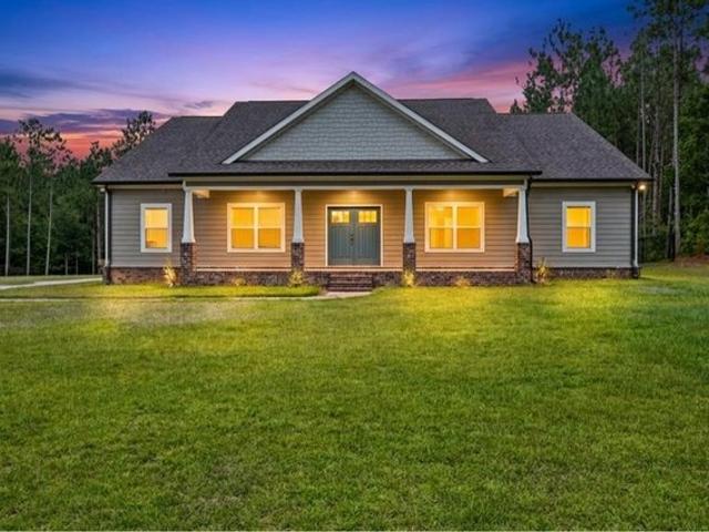 1382 Glen Lawrence Rd, Cowarts, AL 36321