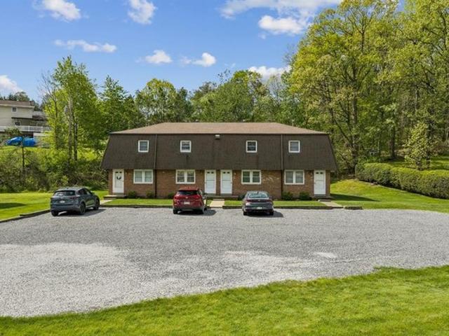 1382 Lincoln Dr, Monaca, PA 15061