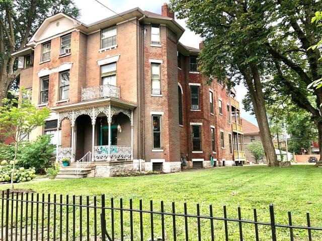 1382 S. First St 2 Bedroom Apartment for Rent at 1382 S 1st St, Louisville, KY 40208 Old Louisville