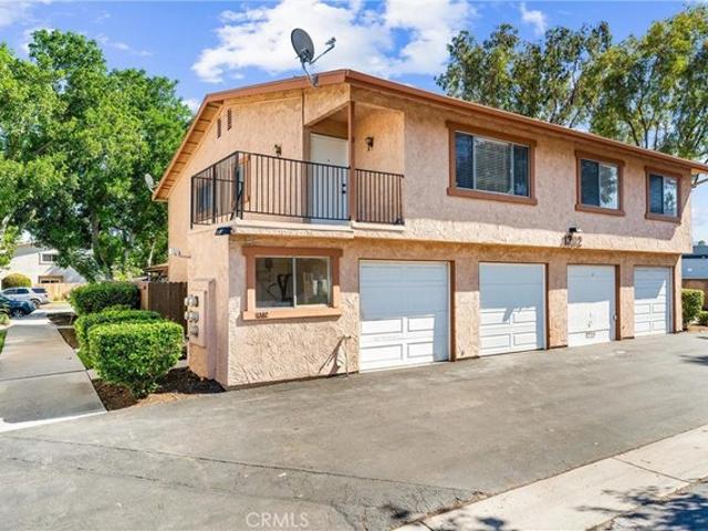 1382 Via Santiago, Corona, CA 92882
