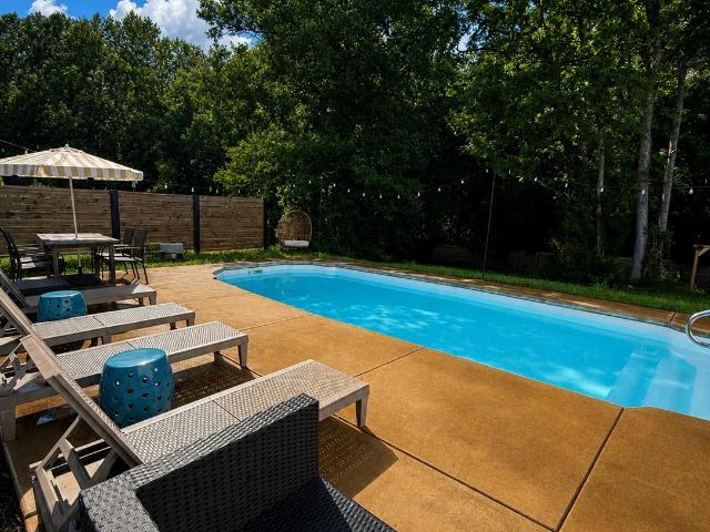 1382 W Rebound Road