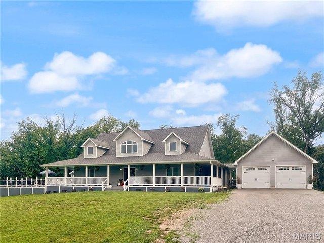 13833 New London Gravel Rd, New London, MO 63459