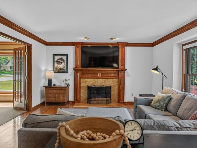 13830 W Linfield Dr
