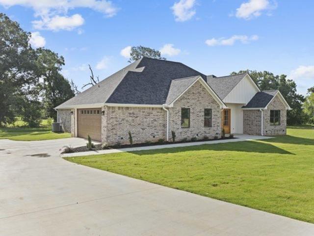 13830 Cedar Hill Ln, Tyler, TX 75771