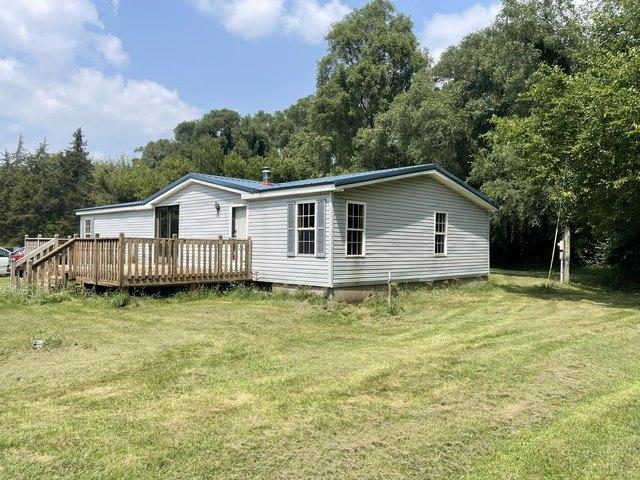 13830 Riverside Dr, Constantine, MI 49042