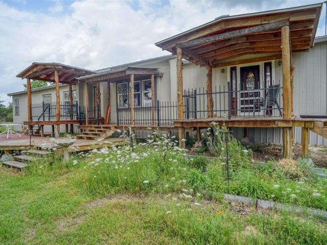 13831 TX 95 Hwy, Flatonia, TX 78941