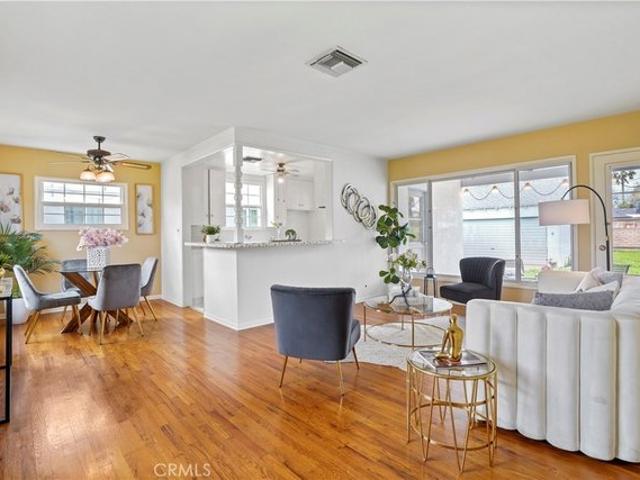 13831 Bessemer St, Valley Glen, CA 91401