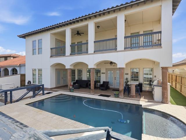 13834 Captains Row
