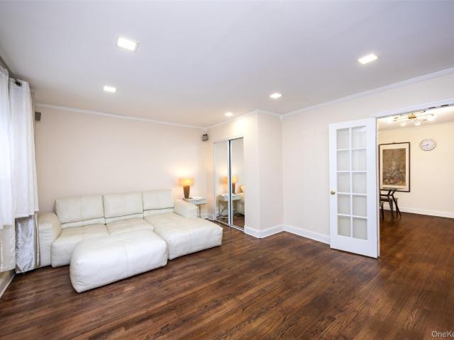 13835 Jewel Avenue 1A