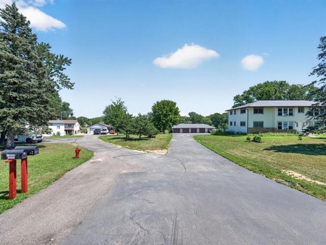 13836 S Robert Trl, Rosemount, MN 55068