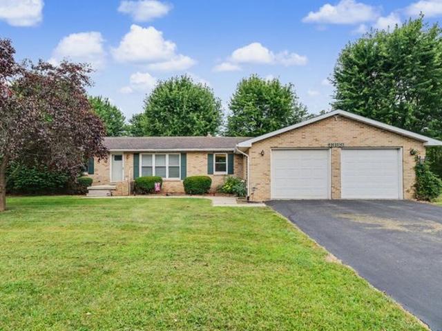 1383 Michigan Dr, Bucyrus, OH 44820