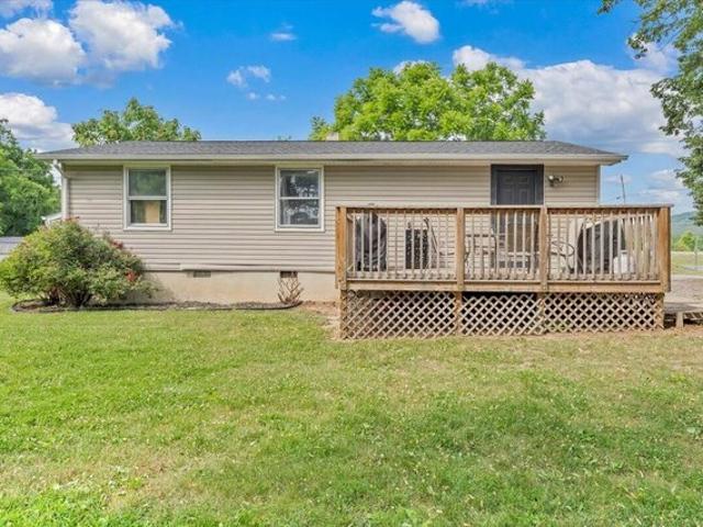 1383 Colonial Rd, Blue Ridge, VA 24064