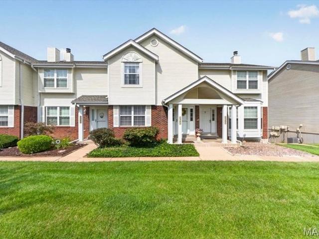 1383 Forest Creek Dr Unit 5, Saint Charles, MO 63303
