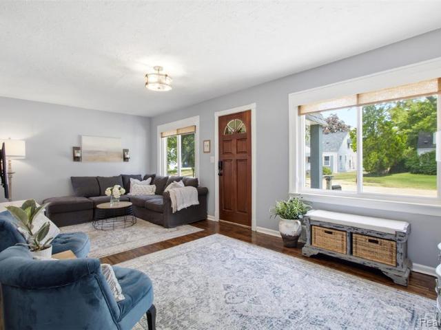 1383 Princeton
