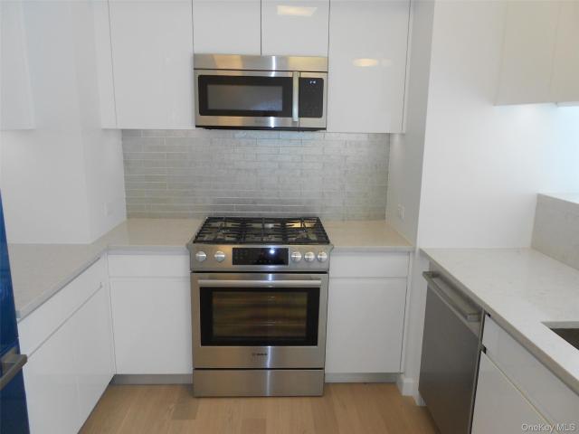 138 3 Avenue 11G