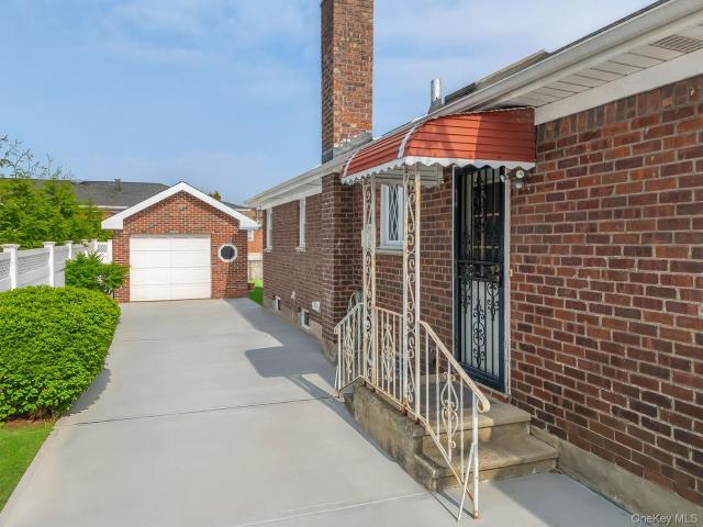 138 0 th Avenue
