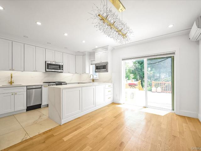 138 0 th Avenue