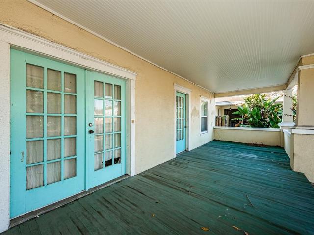 138 10th Ave NE, St. Petersburg, FL 33701 | MLS #TB8475 | Compass
