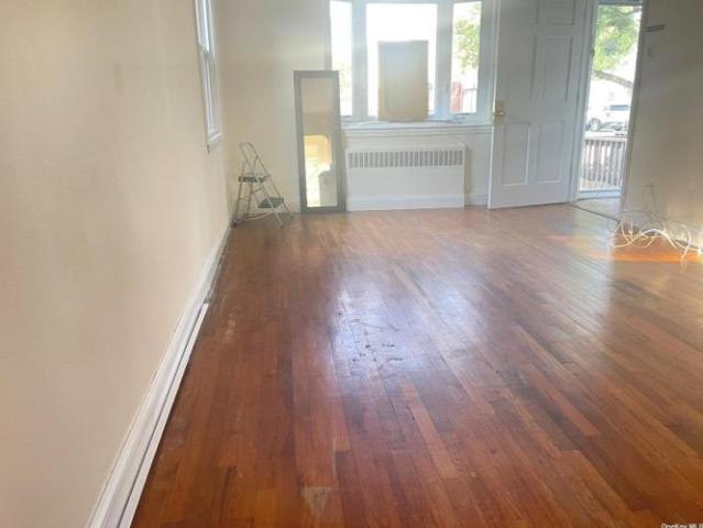 138 14 64Th Ave 1Fl, Flushing, NY