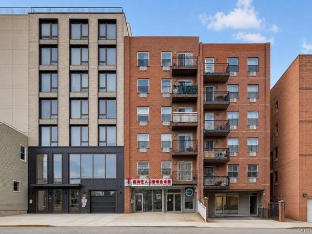 138 1 th Ave Unit 5, Flushing, NY 11354