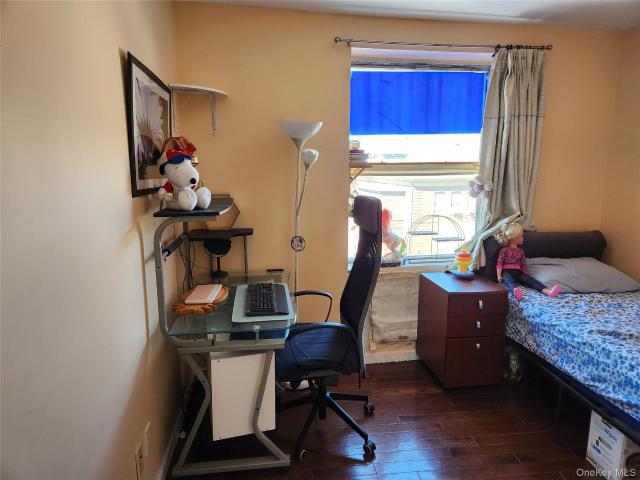 138 1 th Avenue, Unit 5
