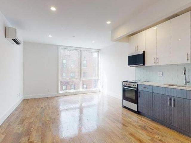 138 28 Queens Blvd 4C, Briarwood, NY