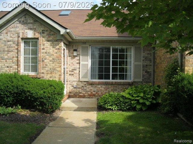 138 Countryside Ln, Highland, MI 48357
