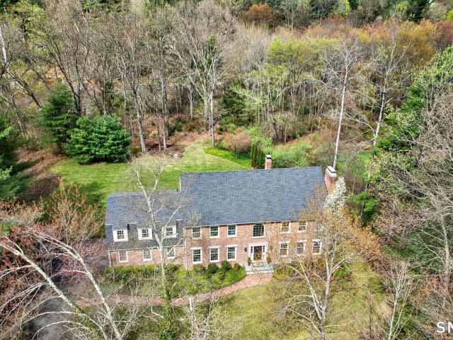 138 Cold Spring Rd, Avon, CT 06001 | MLS #24167 | Compass