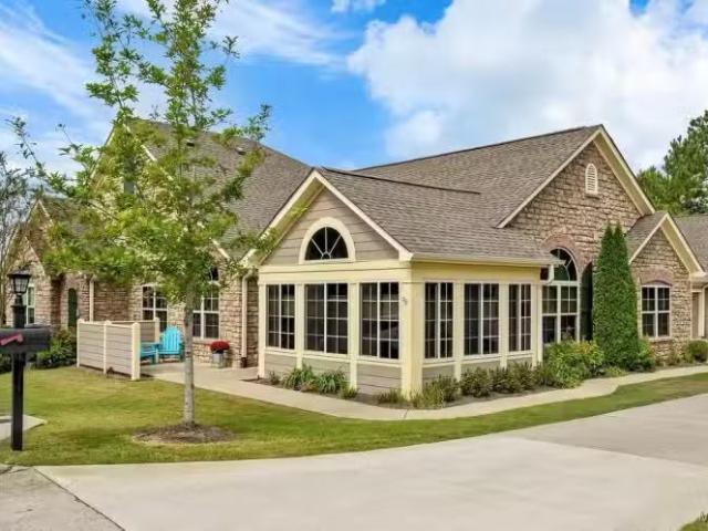138 CORNERSTONE CT, BESSEMER, AL 35022 Condo/Townhome For Sale.