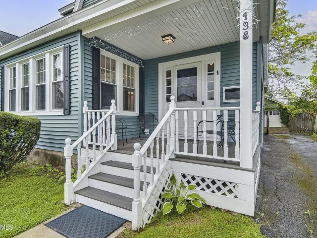 138 Cardinal Avenue