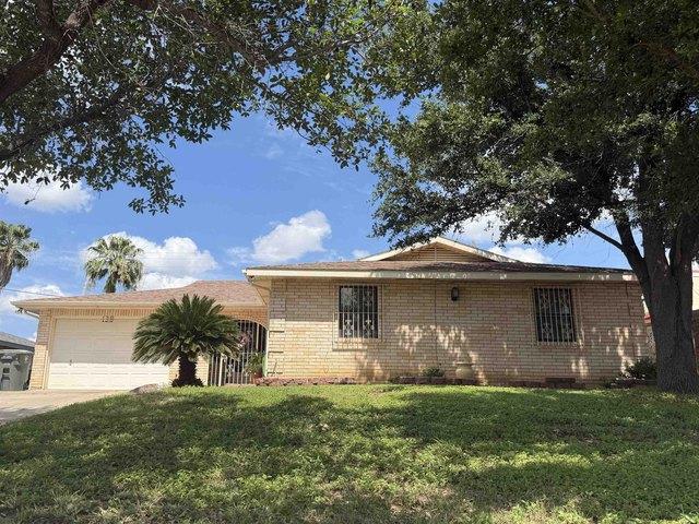 138 Ceniso Loop, Laredo, TX 78046