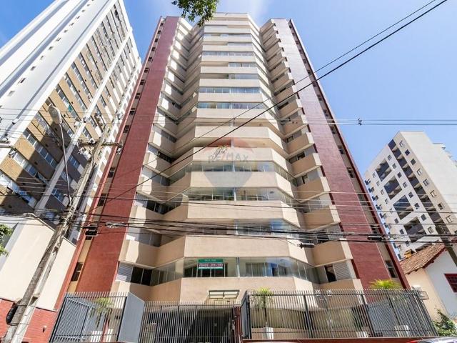 138 Área Útil Apartamento Alugar, 3 Dormitórios localizado em Centro, Curitiba, Paraná, 80060020 | Brasil