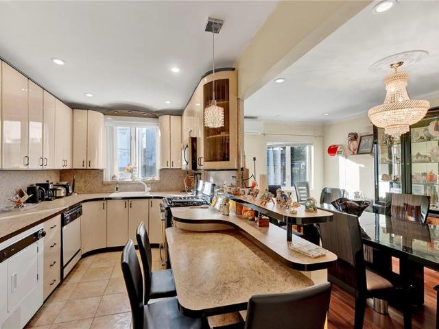 138 Bay 11th Street